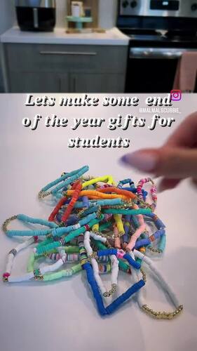 End of the Year- Bracelet Tags- Pre-K by Mal Mal's Cubbie | TPT