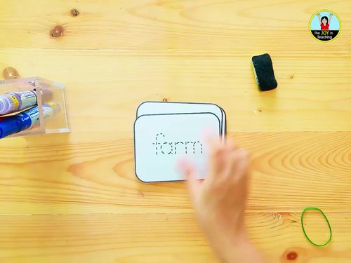 R Controlled Vowels Tracing Flashcards | Phonics Literacy Centers